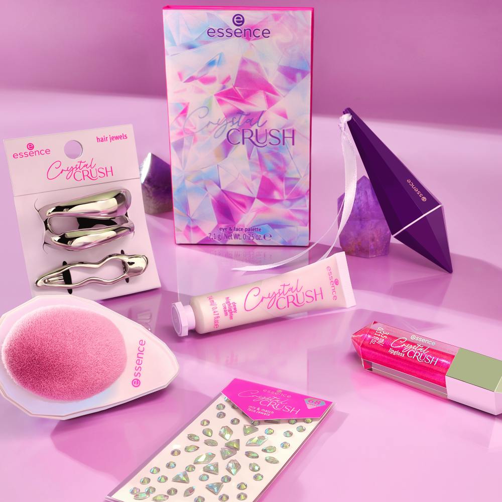 Essence Crystal Crush Lipgloss 01 Ruby Romance 3 ml - £1.99