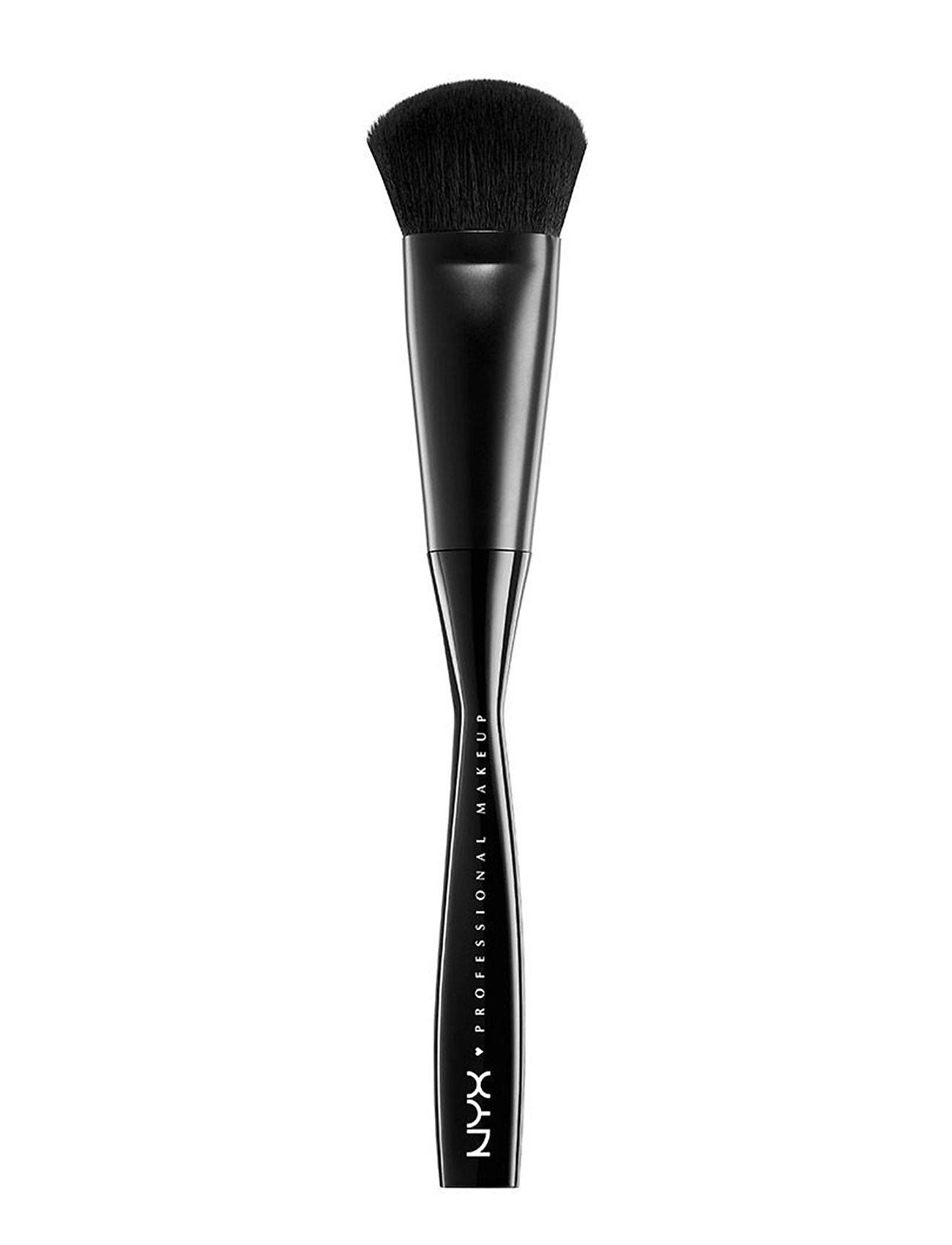 NYX Pro Angeled Buffing Brush 1 stk - 99.95 kr